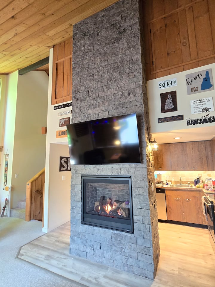 Spacious 3 Br - Mtn Views - Ac - Family Friendly - Loon Mountain, NH