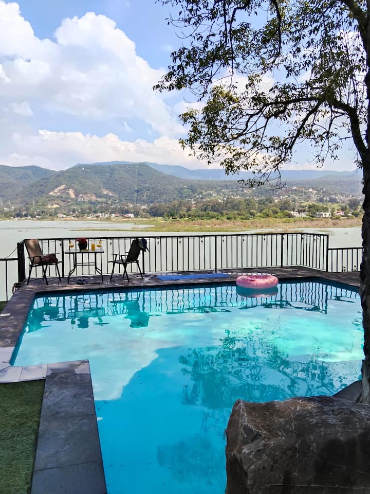 Preciosa Cabaña A La Orilla Del Lago - Valle de Bravo