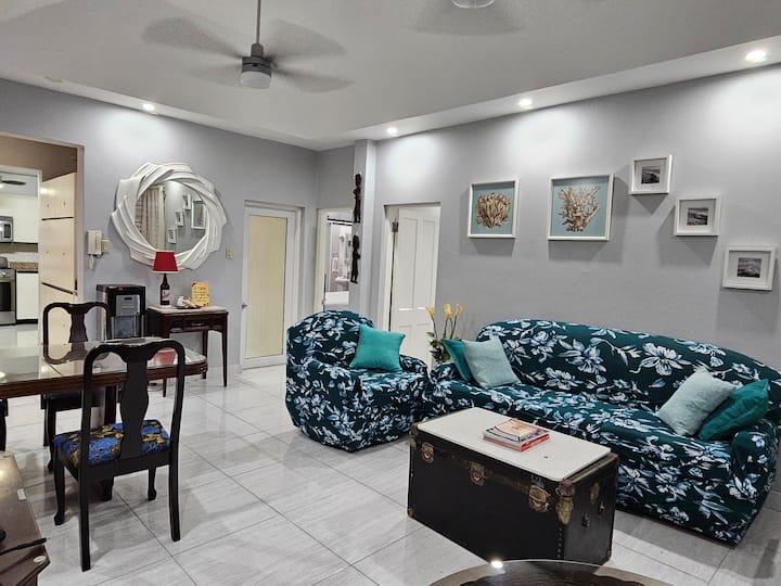 The North Tranquility Getaway - Kingston