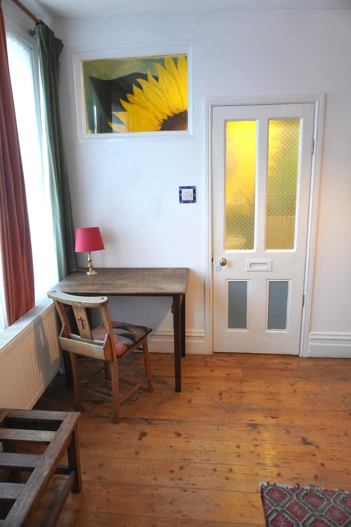 A Cool Place In Montpelier (With En-suite) - Bristol