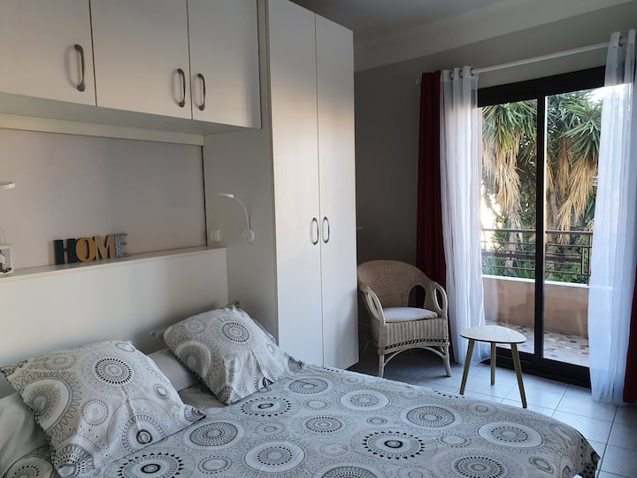 Agréable Studio Clim Face Hippodrome Proche Mer - Cagnes-sur-Mer
