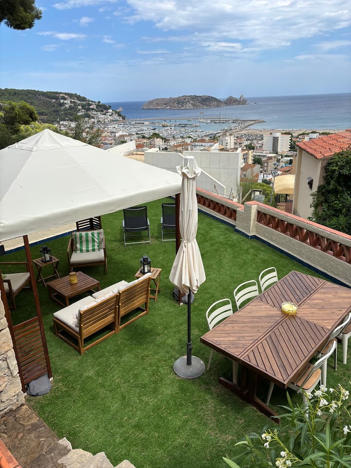 Villa With Stunning Views In L'estartit - L'Estartit
