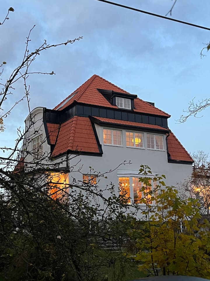 High End Turn Of The Century Villa - Stockholm