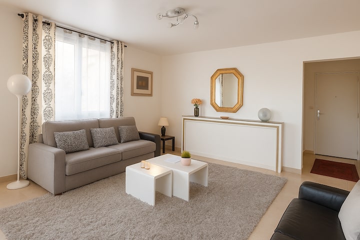 Spacious Apt Paris 17 | Tram 2 Min | 7 Guests - Paris