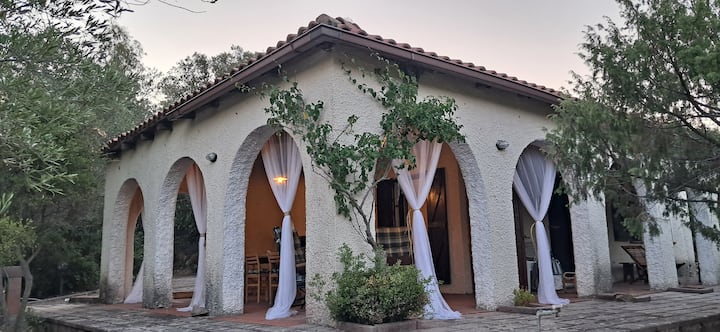 Casa Ollastus: Relax In Campagna Presso La  Grotta - Italia