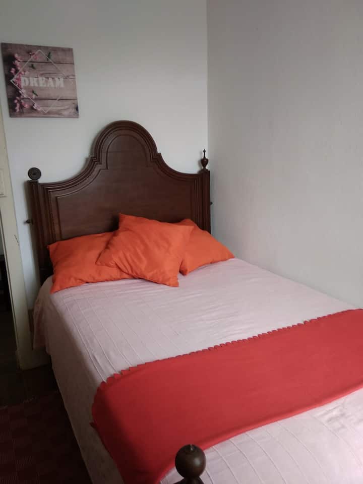 Casa Da Avó Micas - Quarto Rosa - Luso