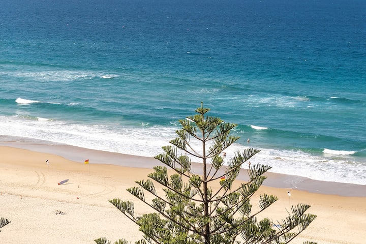 Surfers Beachside.
Stunning Views From Every Room - Gold Coast