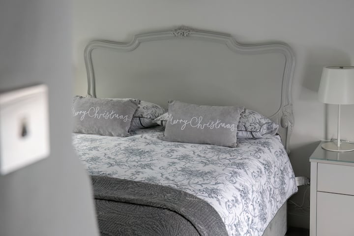 The Old Toffee Shop, Tideswell Nr Bakewell - Bakewell