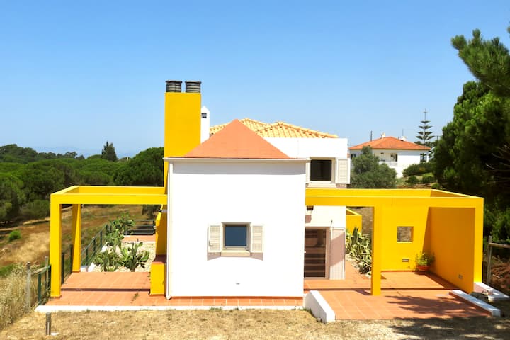 Casa De Praia Sofisticada No Meio Da Natureza - Sesimbra