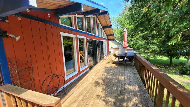 Lakefront Chalet In Poconos - Mount Pocono, PA