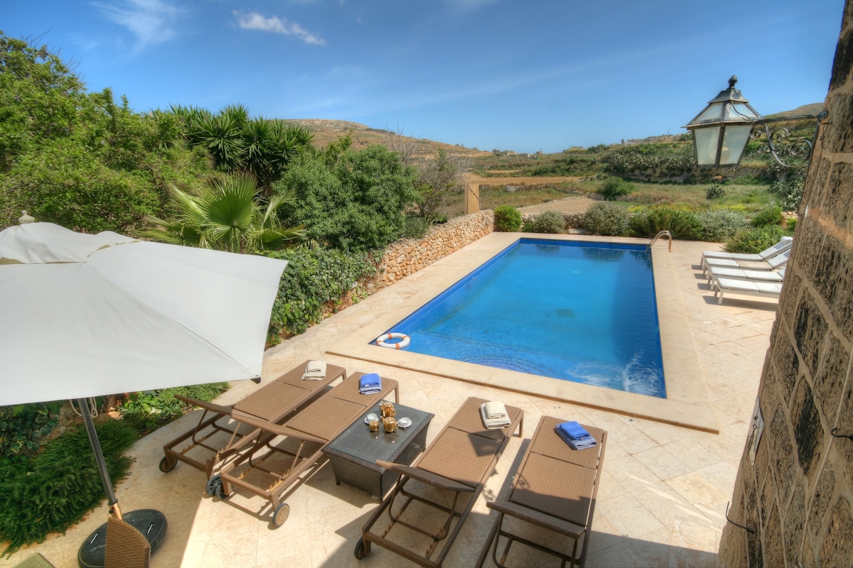Malta Villa Holiday Rentals | Airbnb