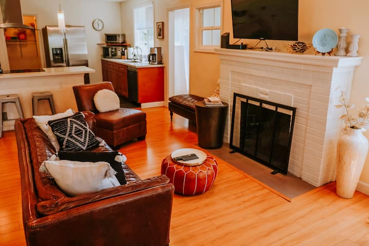 Modern House W A/c No Pet In San Mateo - Burlingame, CA