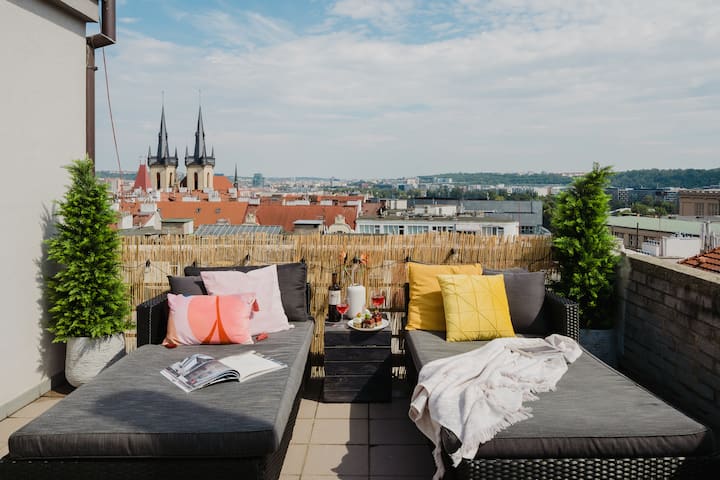 Panoramic City View - Ideal For Couples! - Prague