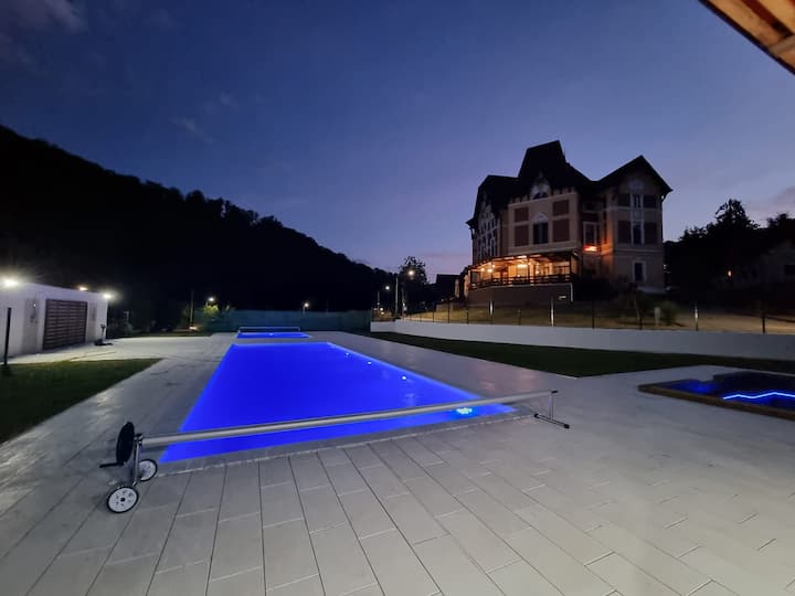 Villa-castel-transilvania (Pensiunea Mayumi) - Arad