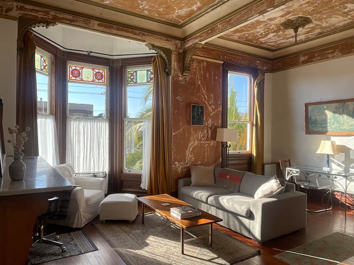 1886 Victorian On A Quiet Street In A Great Area! - San Francisco, CA