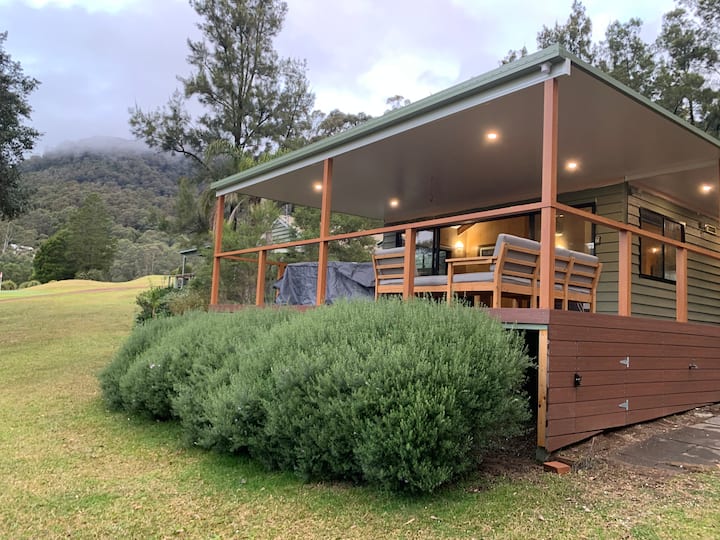 Escarpe Country Club Cabin - Kangaroo Valley