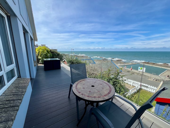 Seafront 3 Bed Bungalow | Ocean Views - Westward Ho!
