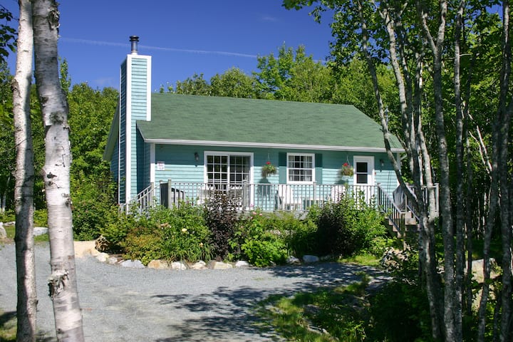 Two-bedroom One-bathroom Vacation Home - Liverpool, NS, Canada