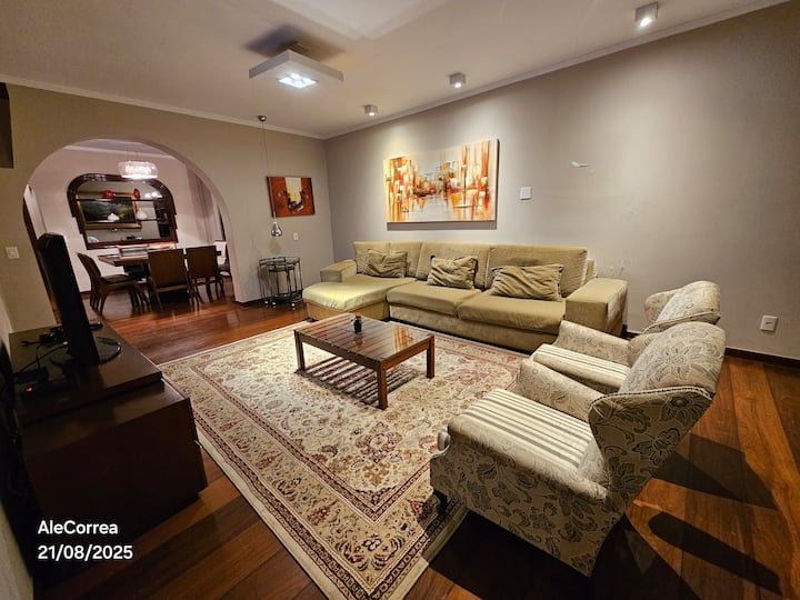 Três Qtos Sendo Uma Suíte, 140m. Duas Vagas Cambuí - Campinas