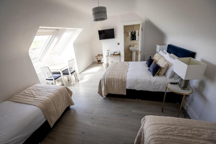 Family Room With Sea Views - Doolin