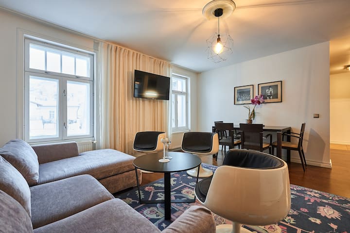Rapunzel Tower Apt+bubble Bath+sauna, In Old Town - Tallin