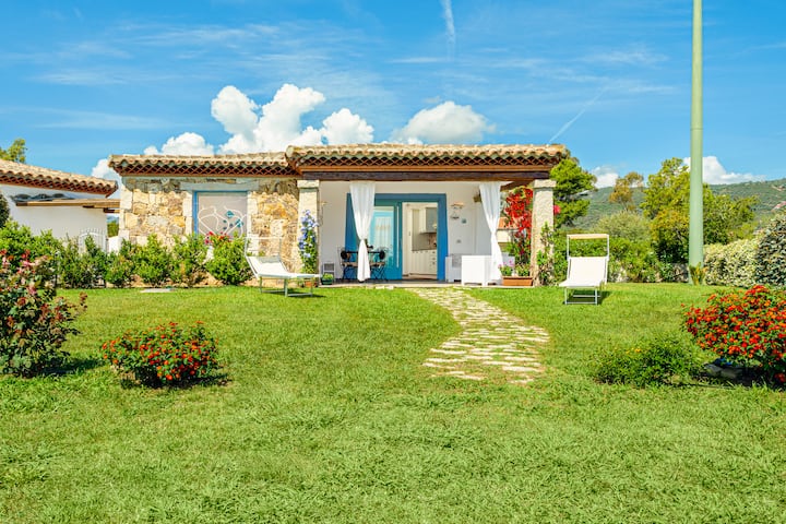 Villetta G2  300 Mt Dalla Spiaggia - Budoni