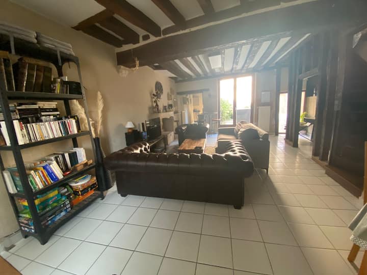 La Maison Historique D’emilie Au Cœur De Ville - Nevers