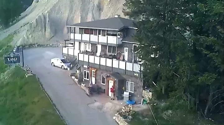 Misty River Lodge - Whitetail Suite - Invermere