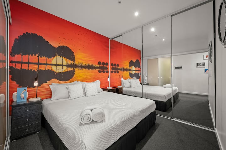 2br 'Rock Star' Apt+views, Parking-sleeps 5 - Melbourne