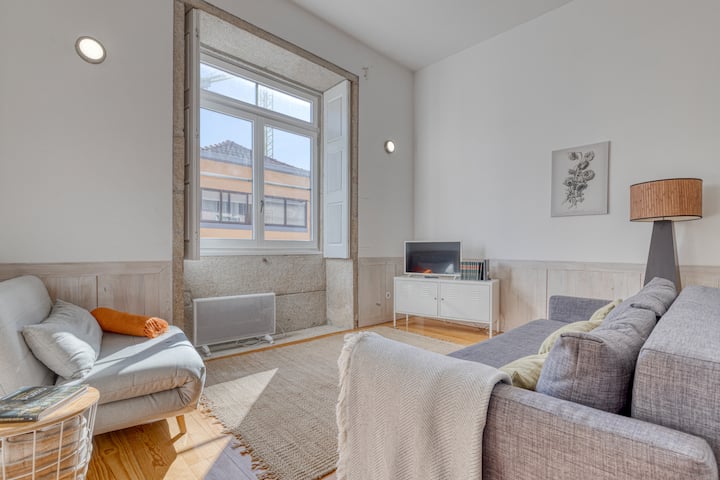 *Apartment With Free Parking And Historic Charm!* - Porto