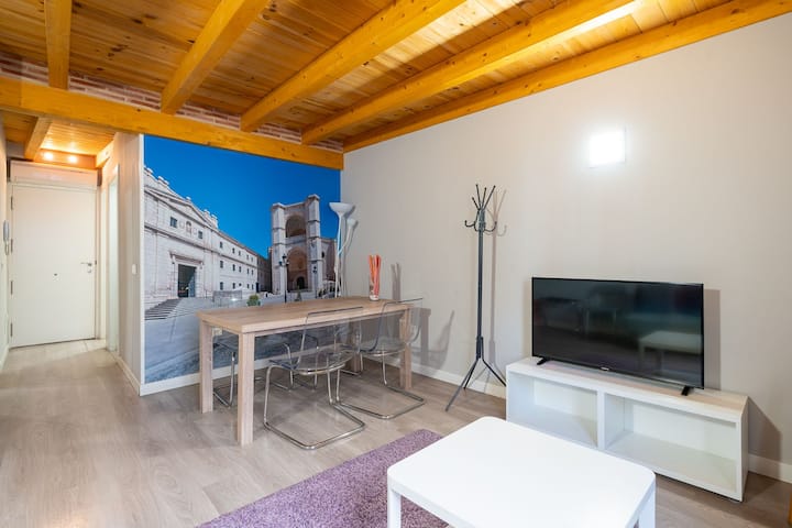 Apartamentos Go - Leopoldo Cano 2º Derecha - Valladolid