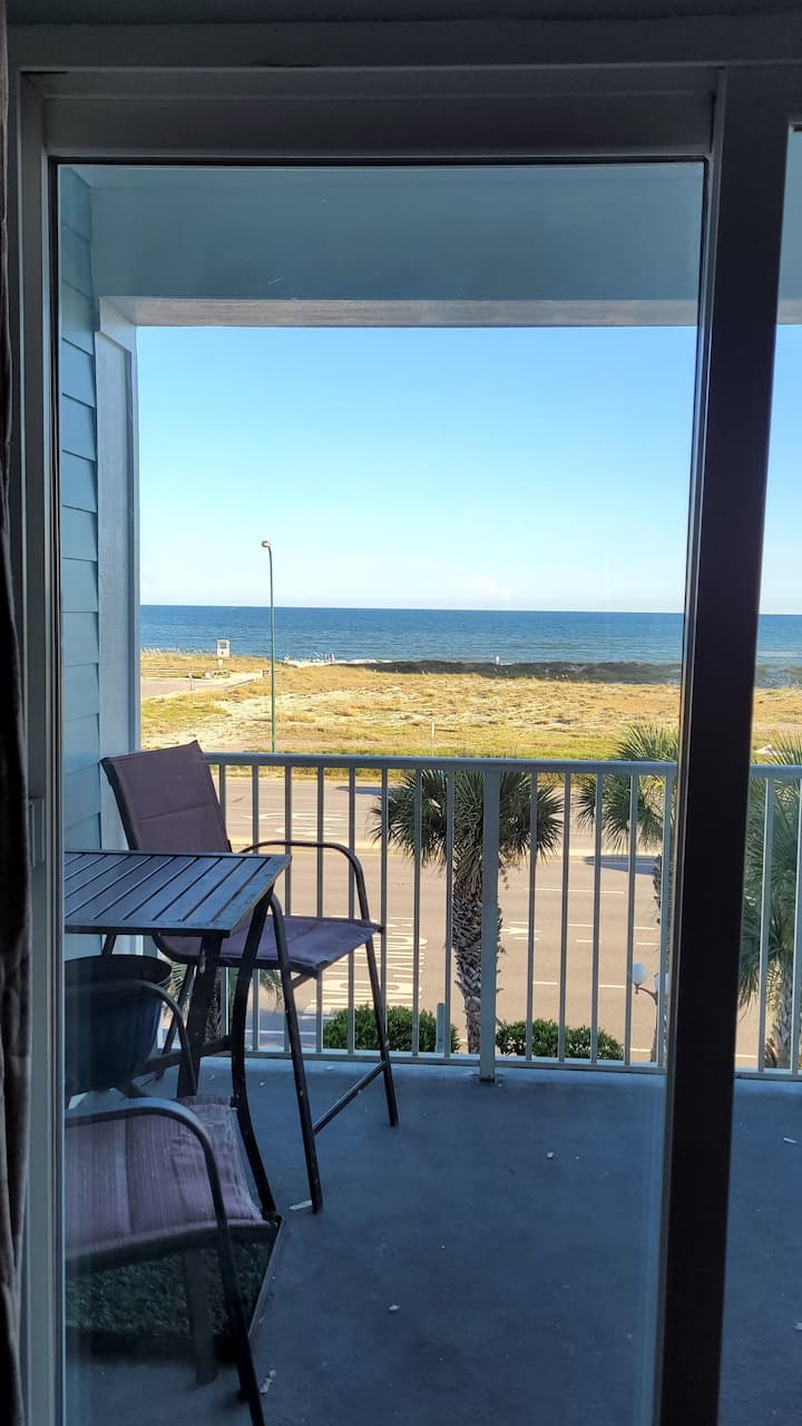 Comfortable Clean Condo With  Amazing Beach Views - Orange Beach, AL