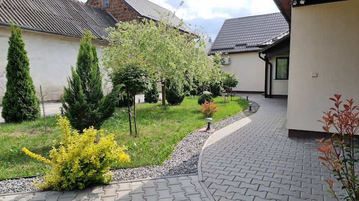 Cozy Ground Floor Apartment With Private Parking - Turda