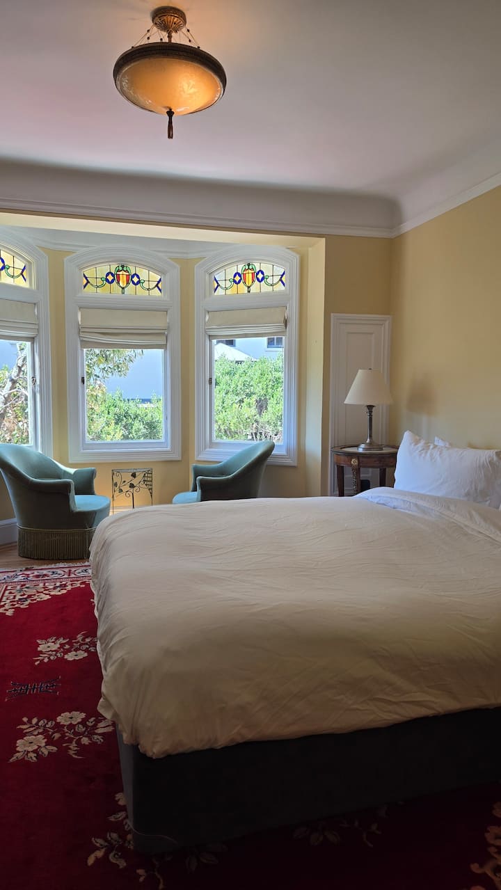 Nob Hill Mini Mansion - San Francisco, CA