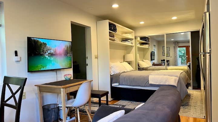 Tranquil Marina Studio, Patio & Backyard - San Francisco, CA