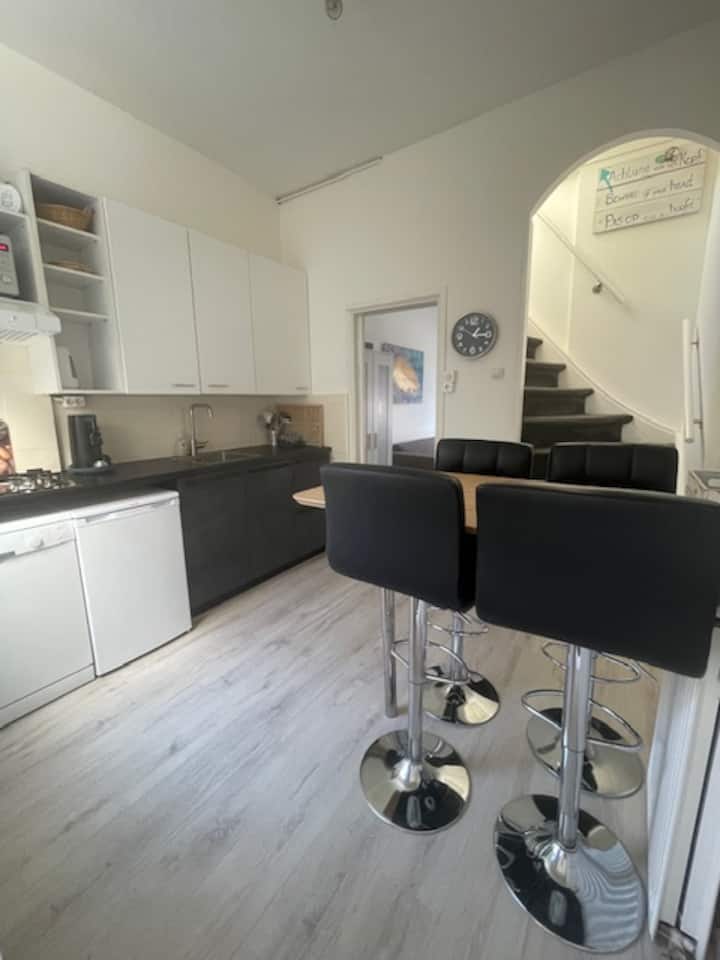 Ster Appartement Zandvoort For 1 - 4 Persons. - Hillegom