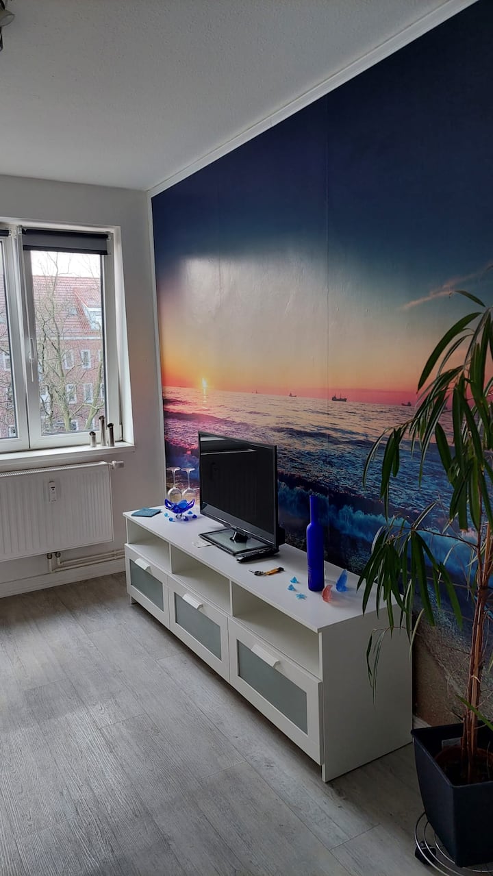 Modernes Zimmer Mit Maritimen Strandflair, Citynah - Hamburg