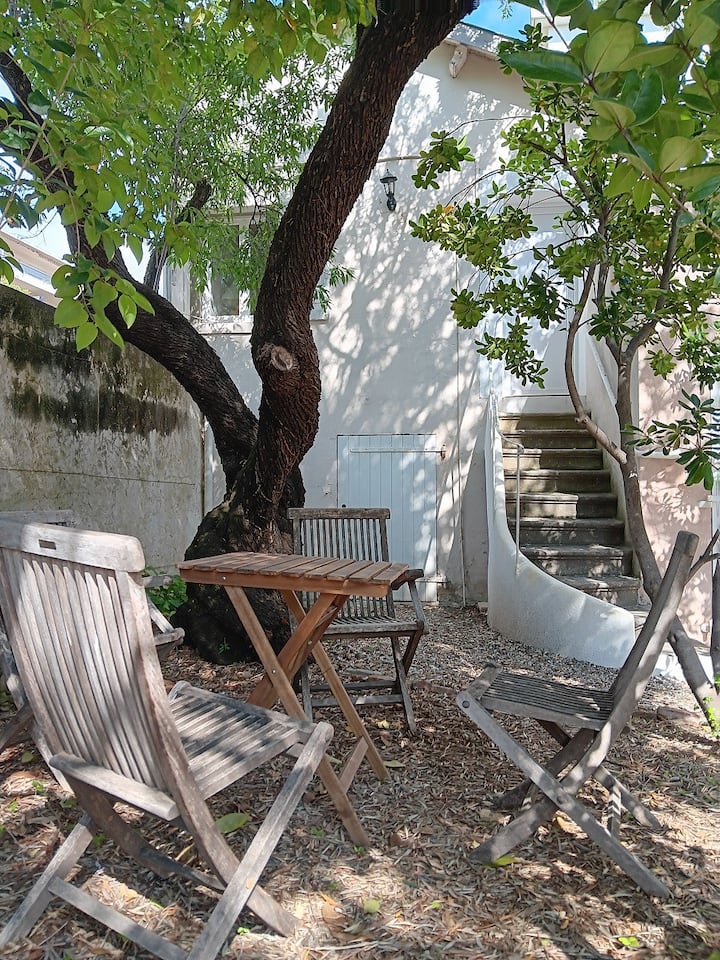 Charmant Studio Dans Propriété Privee - Le Pradet