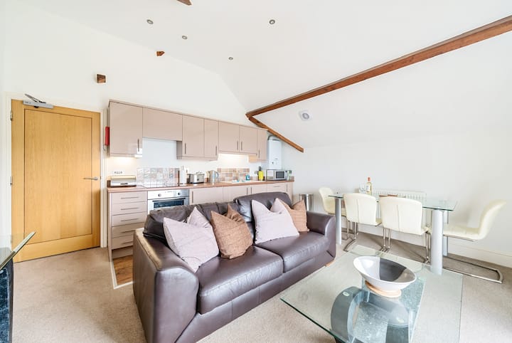 Sea Facing Penthouse With Juliet Balcony - Apt 8 - Croyde
