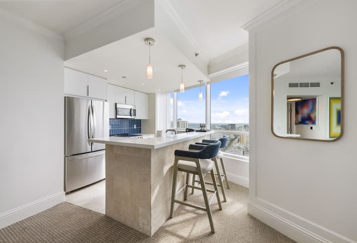 Fontainebleau Miami Beach - 2 Bedroom/3 Bath Suite - Miami Beach, FL