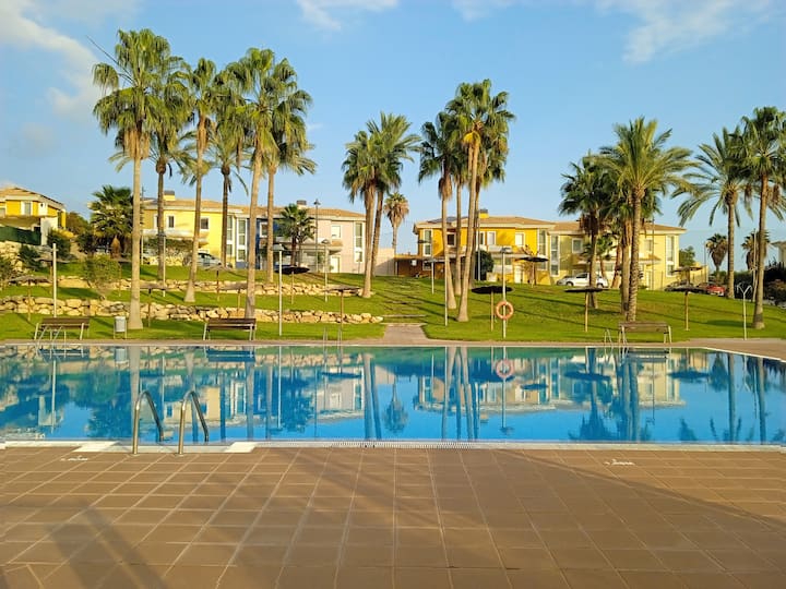 Chalet Adosado Cercano A Playas De San Juan - El Campello