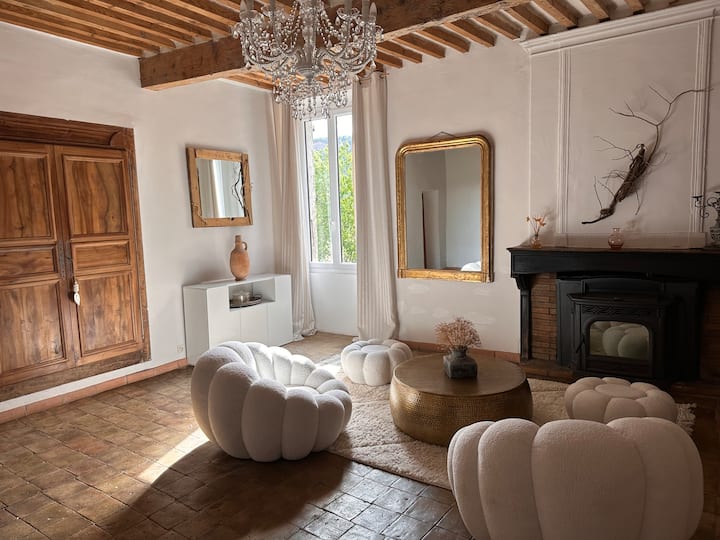 Chambre Avec Cuisine Et Piscine Dans Mas Provençal - Sisteron