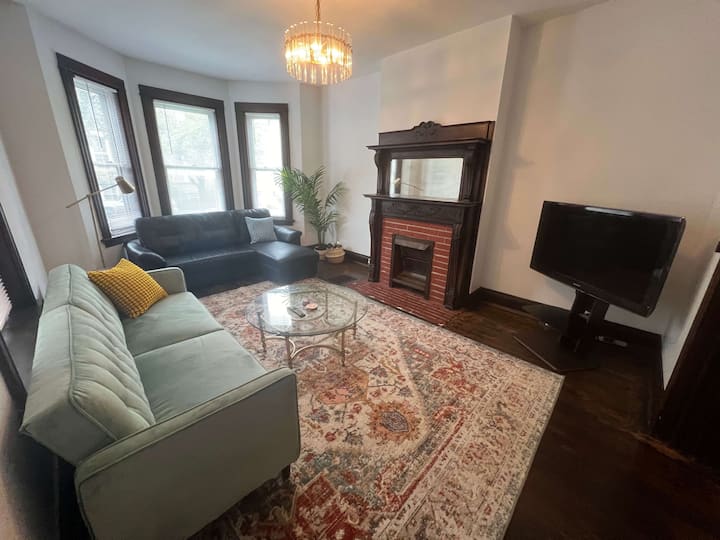Cozy & Spacious Apartment Near Otr - Cincinnati, OH