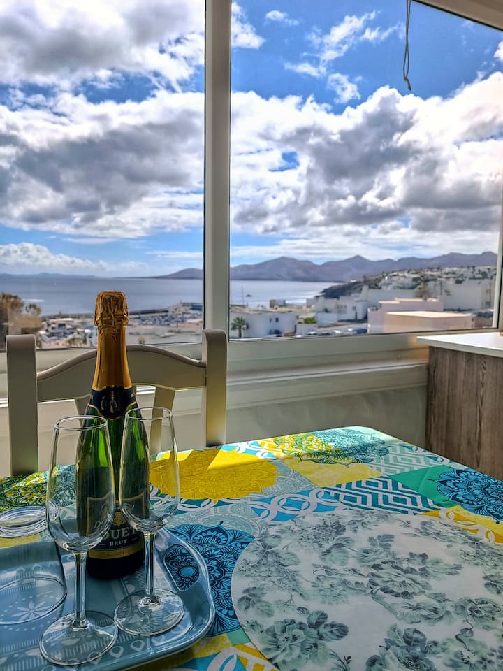 Wonderful Sea View Apartment In Puerto Del Carmen - Puerto del Carmen
