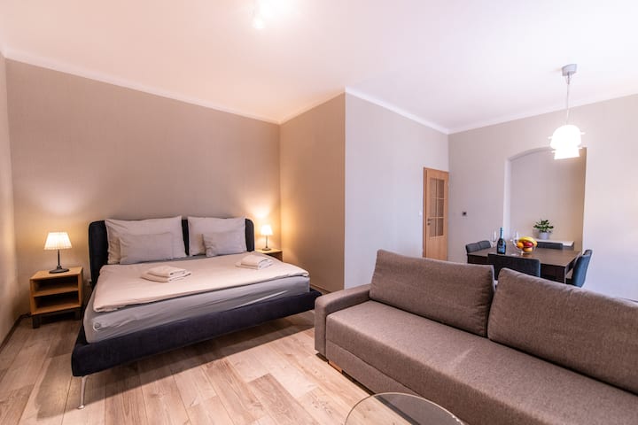 Fresh Central Apartment From Locals For Travelers☺ - Praga