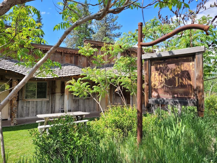 Bunkhouse Inn Room 2--walk To Town! - Winthrop, WA