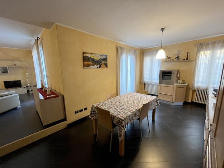 Appartamento Vicino Al Mare Con Terrazzo, Loano - Loano