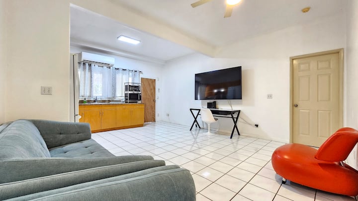 Kamehameha Home - Whole House  With 3/2/2 - Hawaii