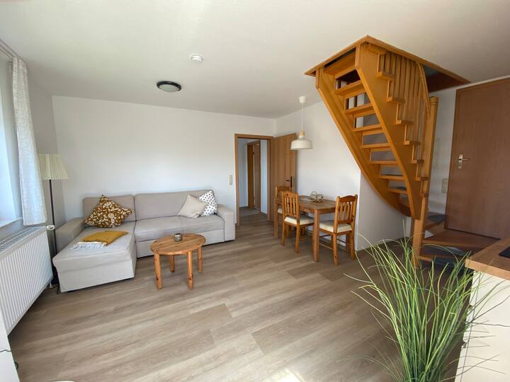 Sonnendurchflutete Wohnung Mit Balkon - Neuharlingersiel