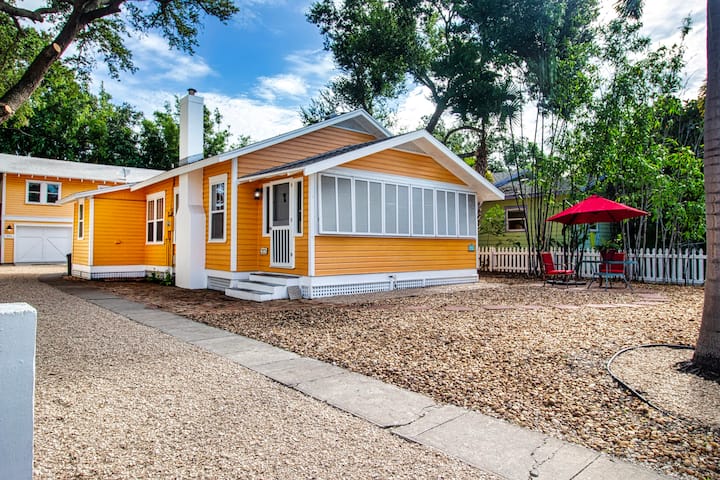 2br, 2ba Home In The Heart Of Downtown Sarasota - Sarasota, FL
